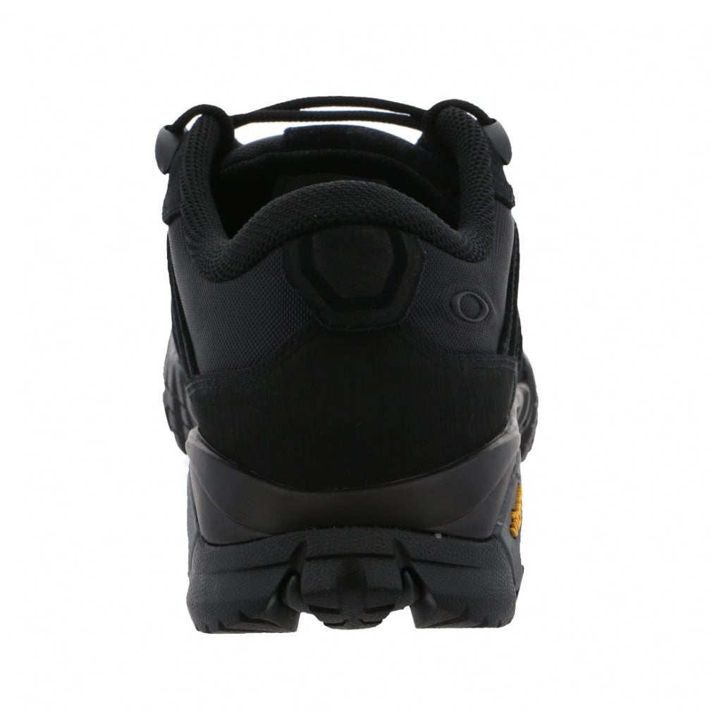 オークリー SIERRA TERRAIN FOF100541 02E メンズ スニーカー ： ブラック OAKLEY imbkk｜Alpen ...